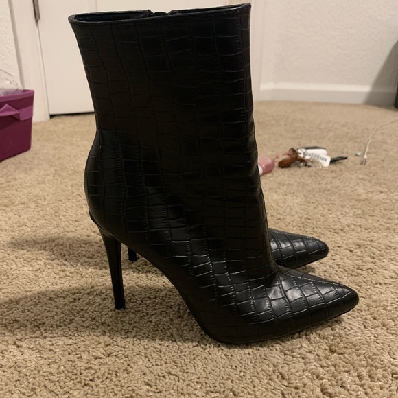 Fashion Nova | Shoes | Fashion Nova High Heel Snake Skins Style Boots ...